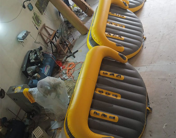 Inflatable towable donut 4 person – Al Bahr Al Azraq